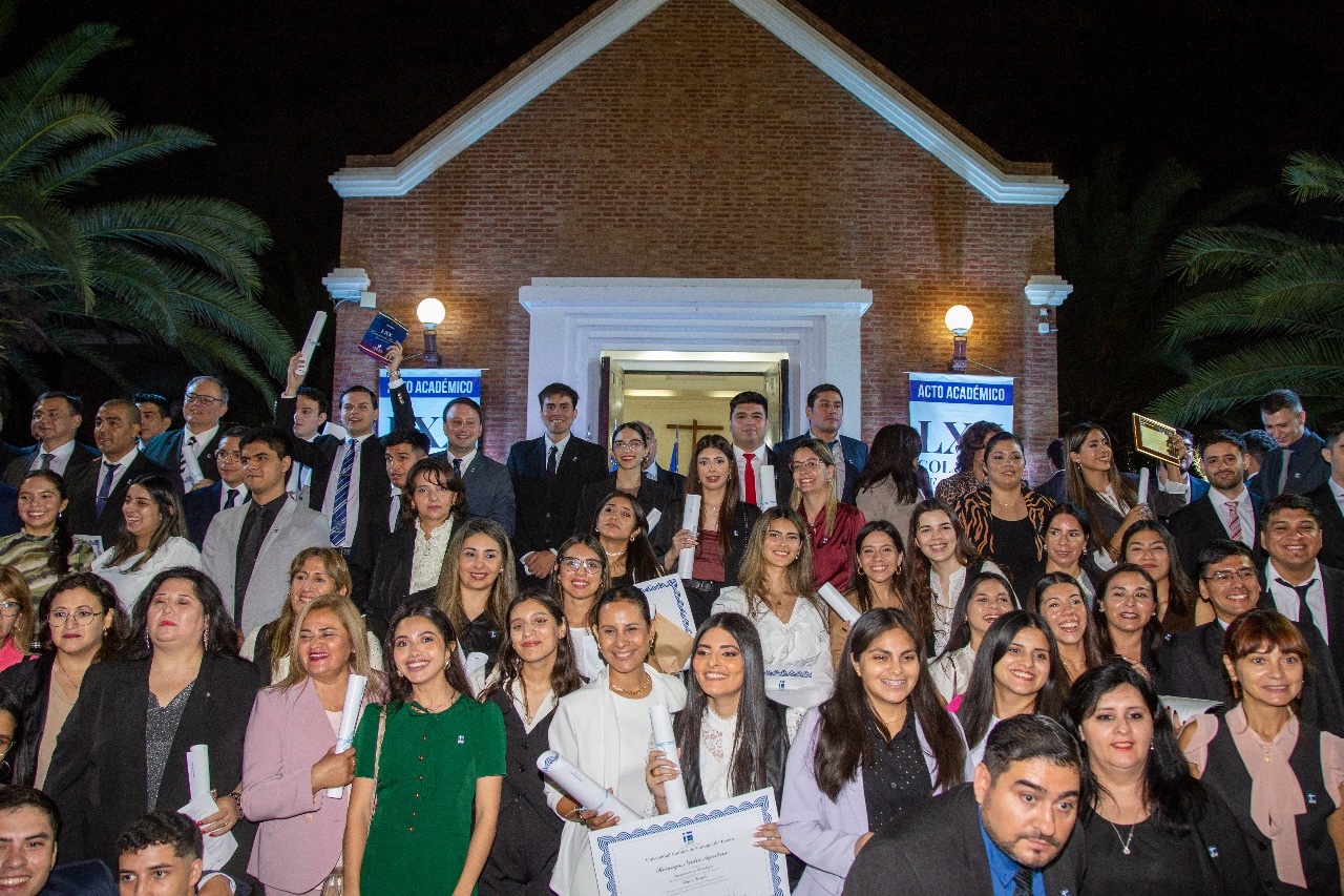 La UCSE celebró su 70.ª ceremonia de colación de grados en el Campus ...